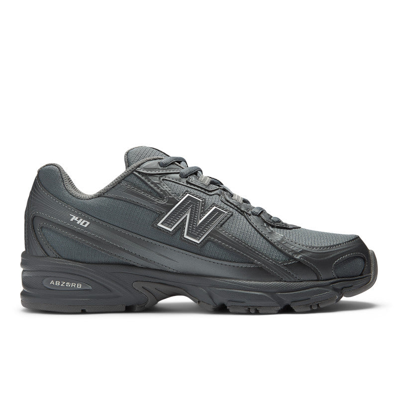 740 – New Balance Salvador